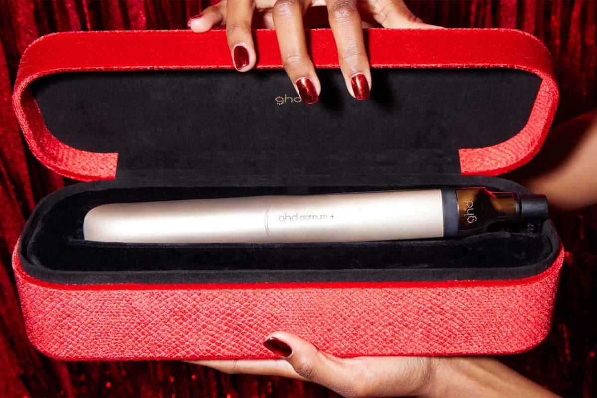 Win! A ghd Grand-Luxe Limited-Edition Platinum+ Styler - FashioNZ